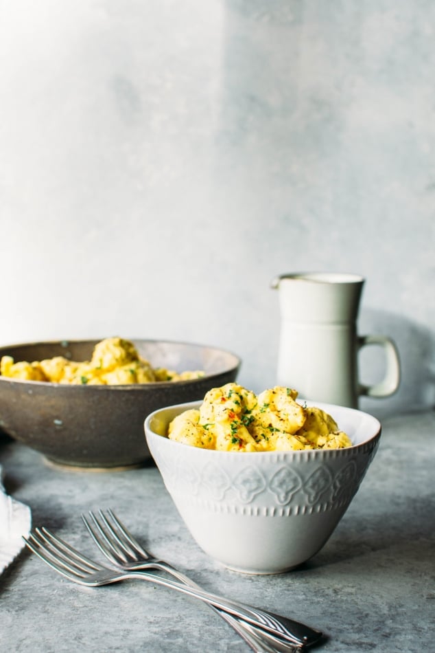 Easy Dairy Free Cauliflower Mac and Cheese {vegan + paleo} - nyssa's ...